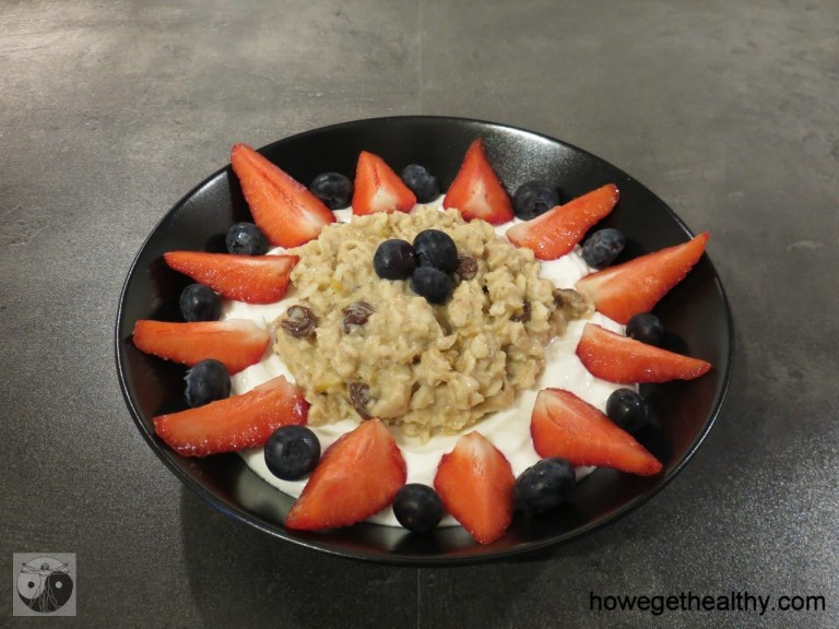 Beerenporridge mit Quark – howegethealthy